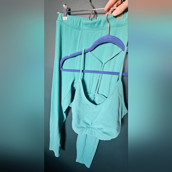 ALO Yoga | Pants & Jumpsuits | Alo Yoga Turquoise Ribbed Set | Poshmark